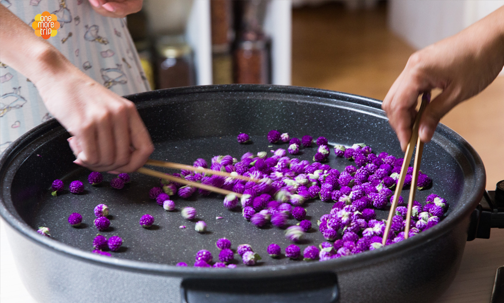 Korean Flower Tea Culture Experience in Seoul | KoreaTravelEasy